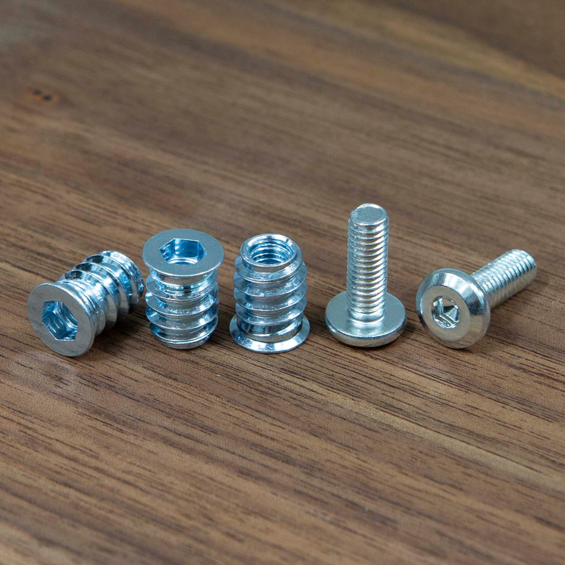 RUSTY DESIGN Wood Inserts and Bolts Set/20 – Rusty Design Canada